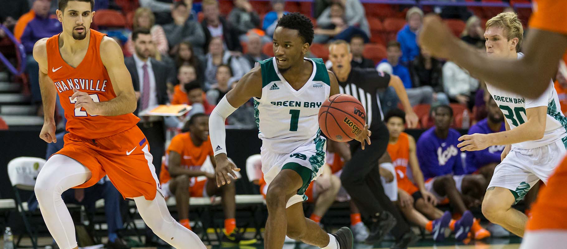 Amari Davis announces he’s coming back to GB – Phear the Phoenix