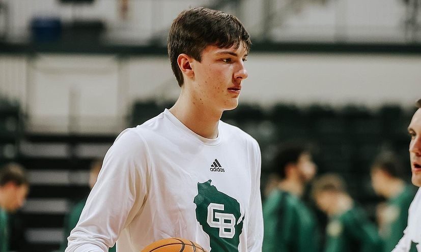 News and Notes: High praise for true freshman Marcus Hall, Valpo back ...